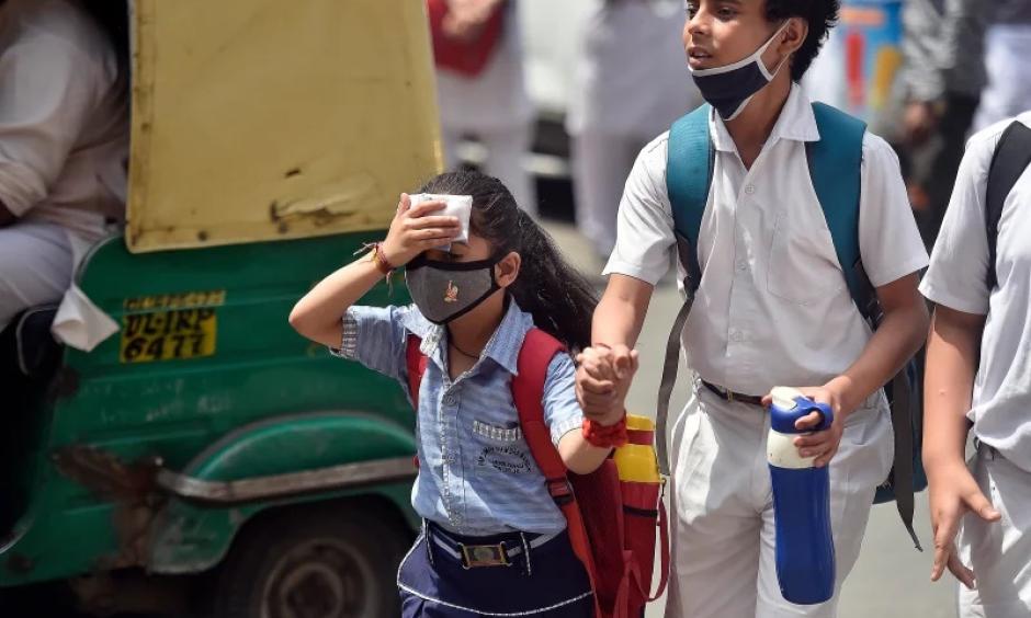 South Asian Heatwave Ends School Year Early, Overwhelms Glacial Dams ...