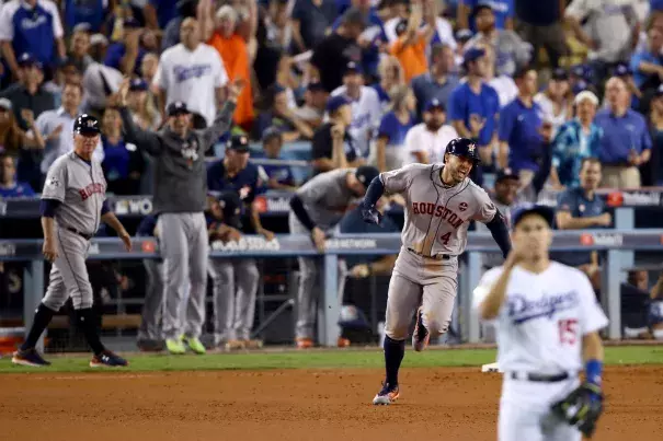 Extreme heat may lead to record number of home runs World Series ...